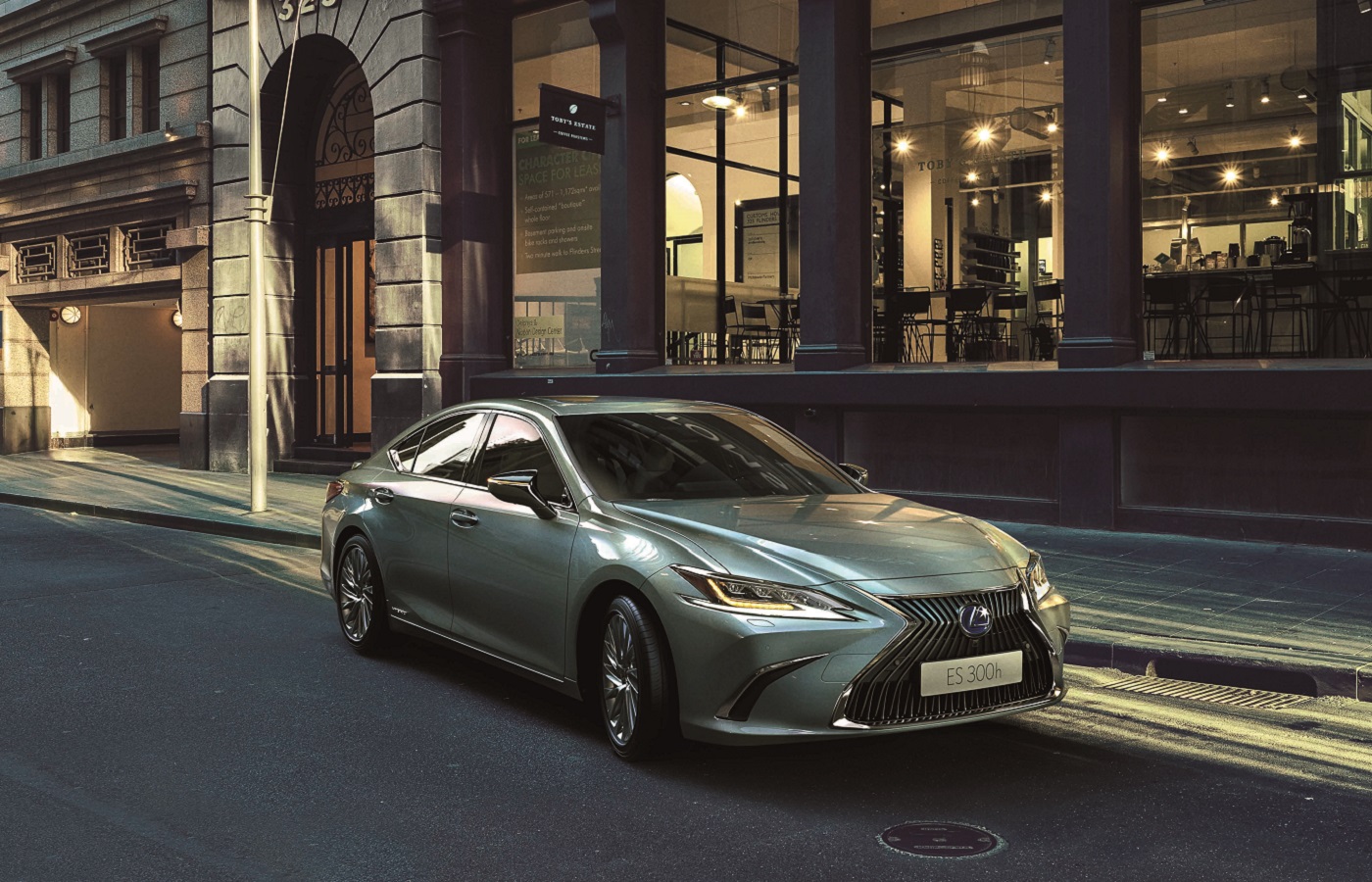 Lexus凌志香港價錢及車款介紹(IS/ES/CT/NX/UX/RX) | MoneyHero